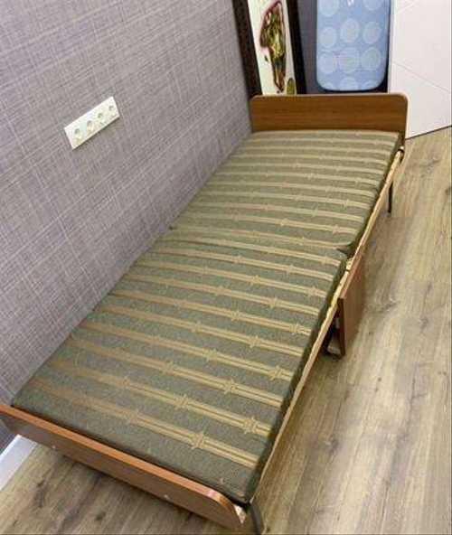 Кровать складная для дачи