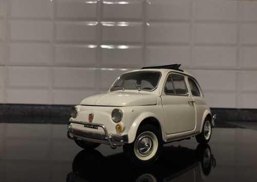 Модель Fiat Nuova 500 1/16