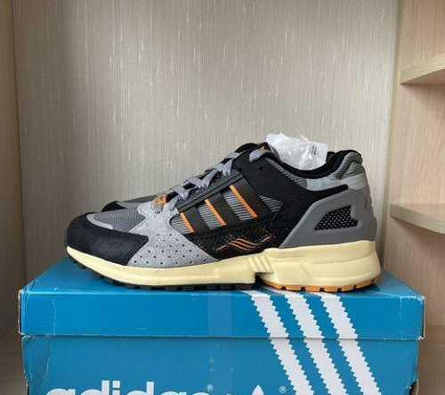 Adidas ZX 10000 x Size