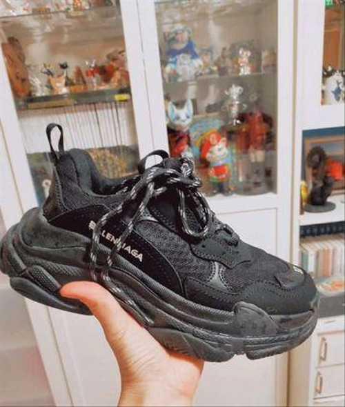 Balenciaga Triple s