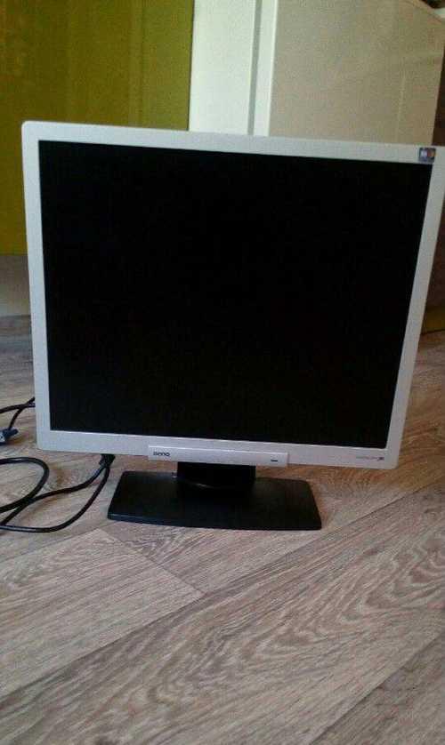 Монитор 19" BenQ Q9T6