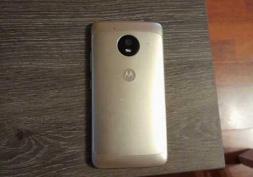 Телефон Lenovo Moto G5