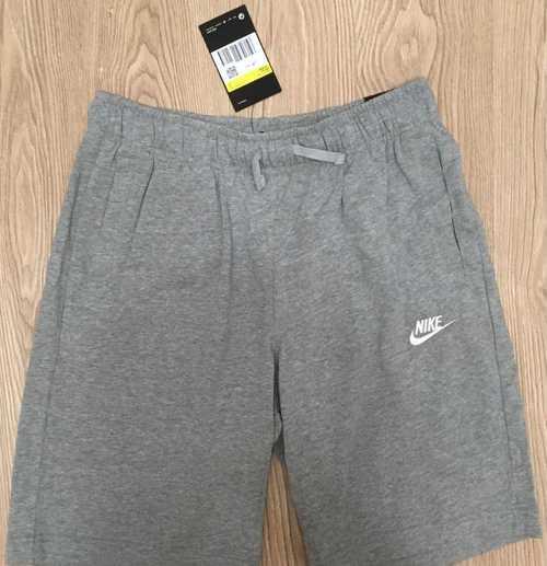 Новые шорты Nike Sportswear