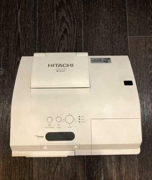 Ультракороткофокусный проектор Hitachi cp-aw2519n