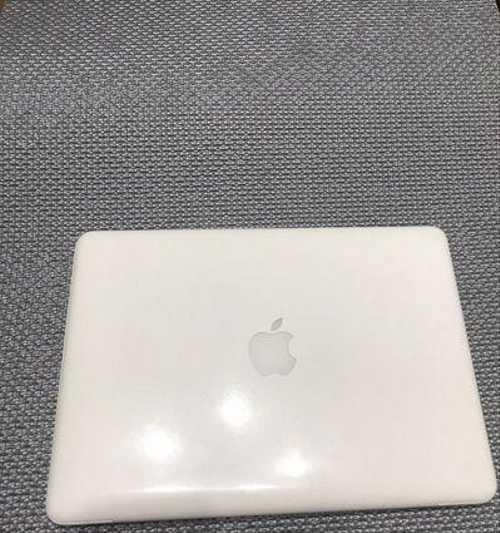 Apple MacBook