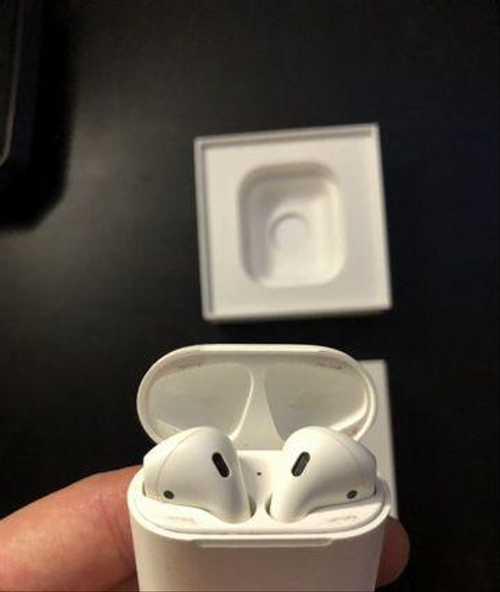 Apple airpods1 кейс+правый