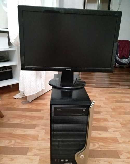 22"Benq/Athlon II X2 250/2Gb/3Tb/Radeon HD5450