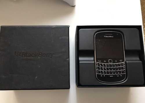 Телефон BlackBerry Bold 9900