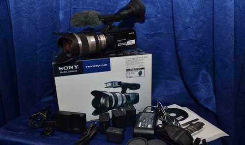 Видеокамера sony NEX-VG10 + объектив SEL 18-200mm