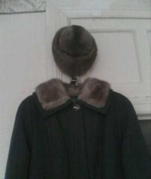 Пальто зимнее и шапка новые