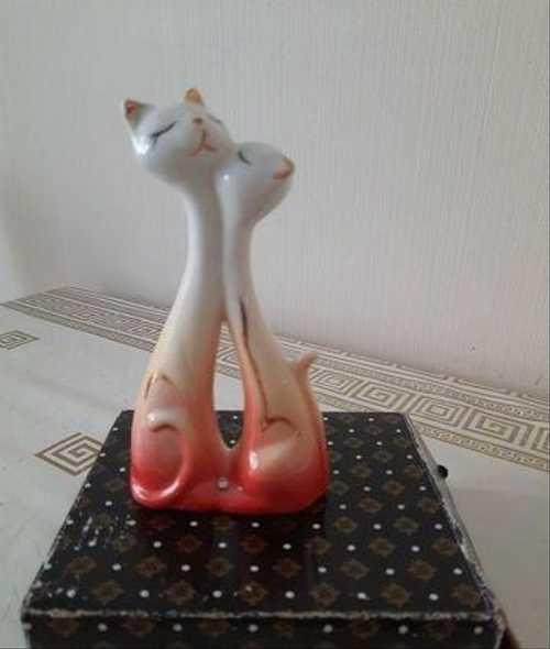 Фарфоровые статуэтки кошки 13 см