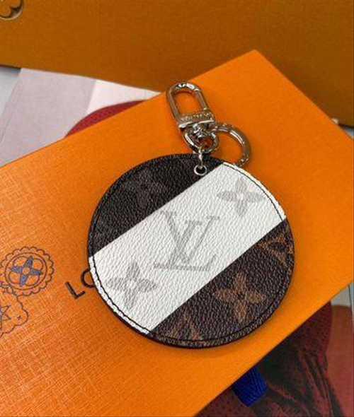 Новый брелок Louis Vuittоn Monogram