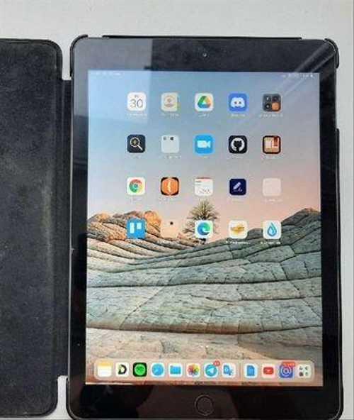 iPad 5 2017 32Gb Wi-Fi + LTE