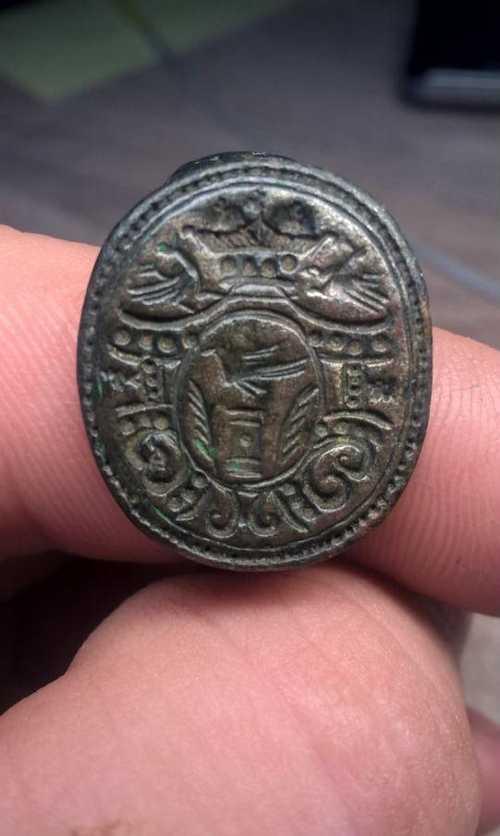 Старинное кольцо из меди, Печать купца