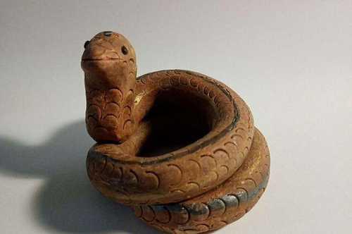 Глиняная игрушка " Змея"