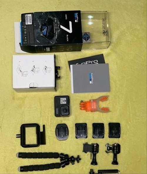 Экшн камера GoPro Hero 7 Black Edition с аксессуар