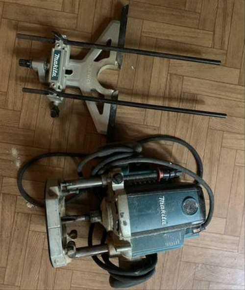Фрезер ручной Makita RP2301FCX