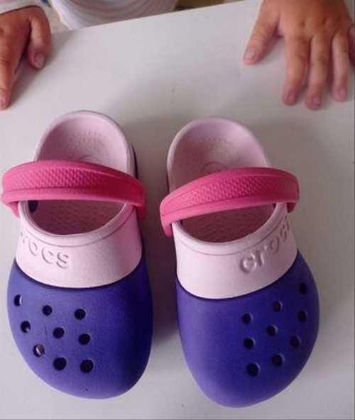 Сандали crocs c8