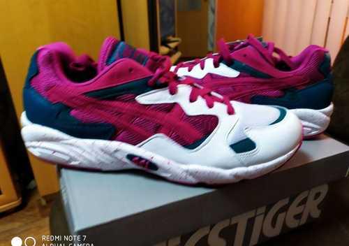 Новые в коробке кросовки Asics 43,5 размер
