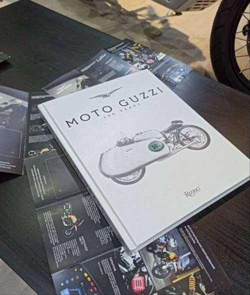 Книга Moto Guzzi 100 Years. Коллекционное издание