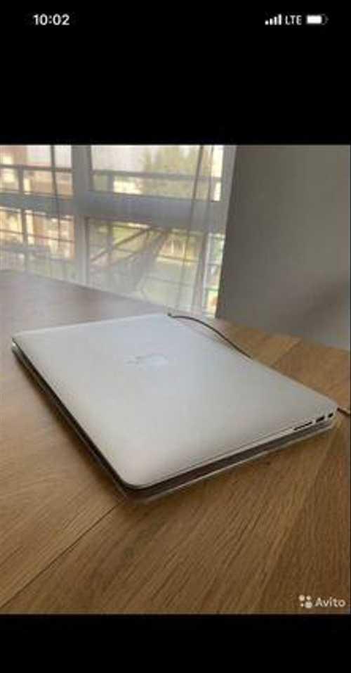 Apple MacBook Air Mid11 i7 256gb