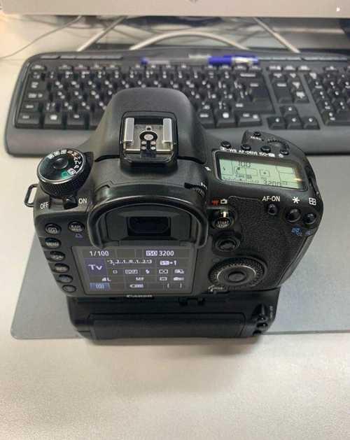 Продам фотоаппарат Canon EOS 7D DS126251