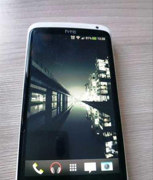 Мобильный телефон HTC ONE X