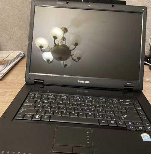 Ноутбук Samsung NP-R60Y