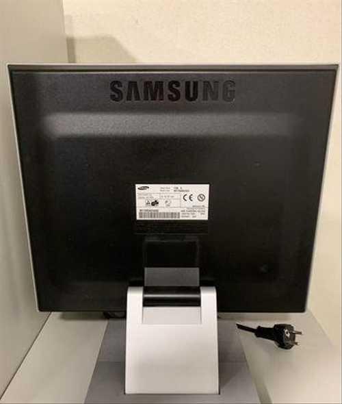 Монитор Samsung