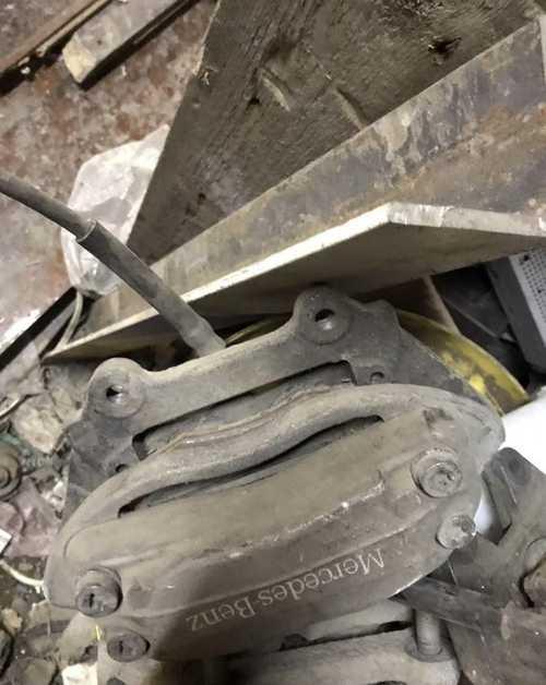 Задний суппорт Мерседес w219 ml163 w220
