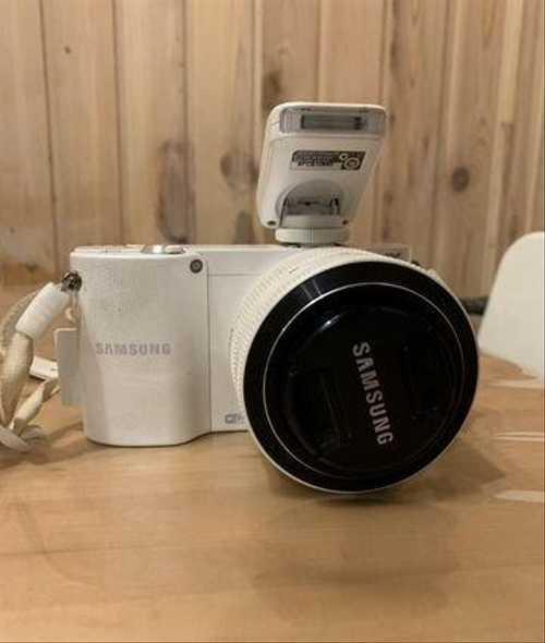 Компактный фотоаппарат Samsung nx1000