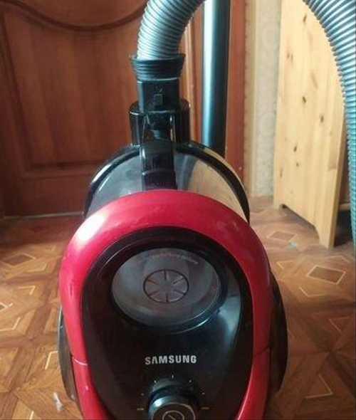 Пылесос Samsung sc18m21covr