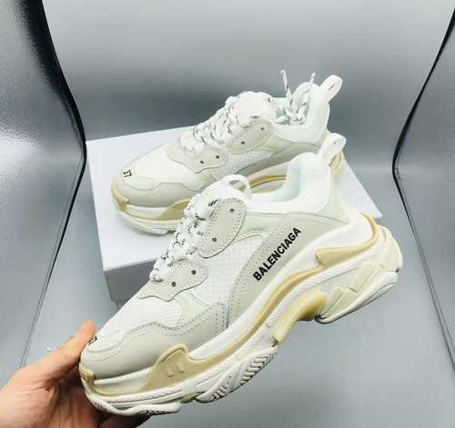 Balenciaga Triple S