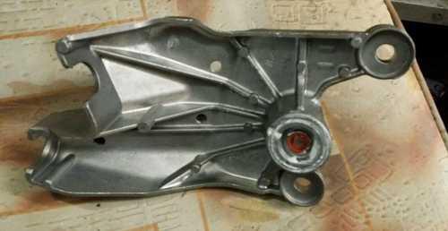 Кронштейн переключения МКПП Peugeot 407 Citroen C5