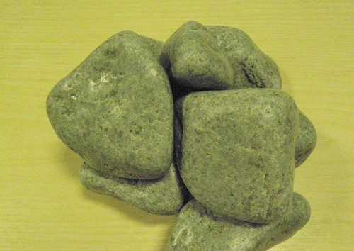 Жадеит-камень для бани и сауны колотый шлифованный