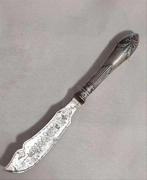 Антикварный нож. Серебро 84