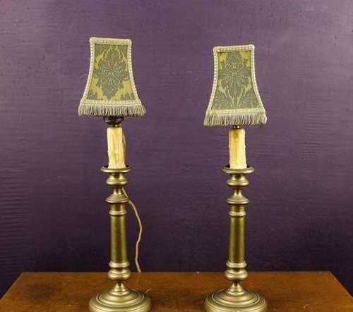 Пара антикварных настольных ламп с абажурами