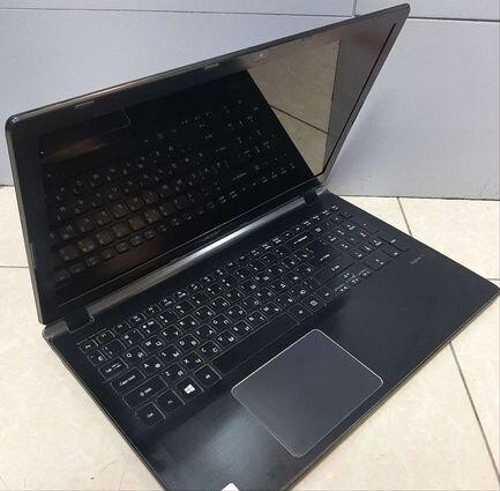 Ноутбук Acer A8-5557M