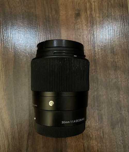 Sigma 30mm F/1.4 DC DN sony E