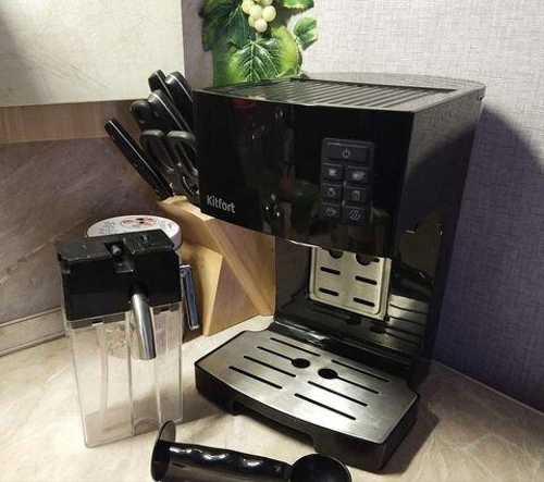 Кофемашина кофеварка рожковая Kitfort KT-743