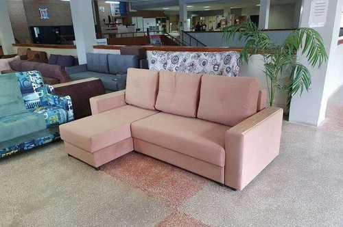 Угловой диван Сити с мягкими подушками