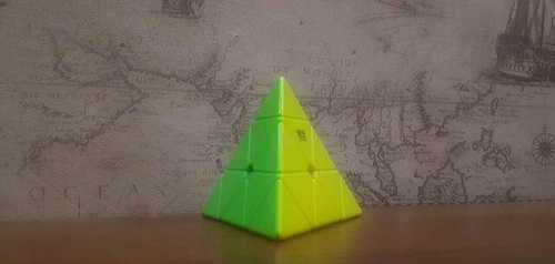 Кубик-рубик пирамидка