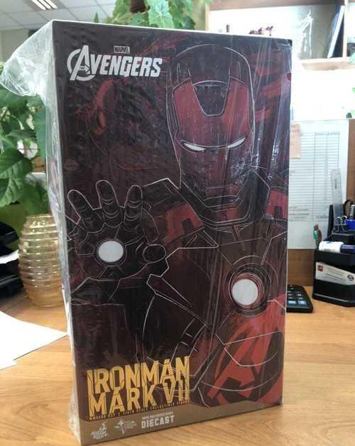 Hot Toys Diecast Iron Man Mark VII 1/6