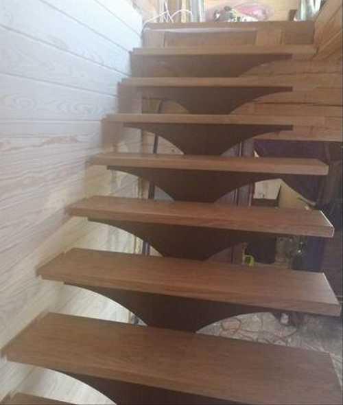 Лестница на монокосоуре