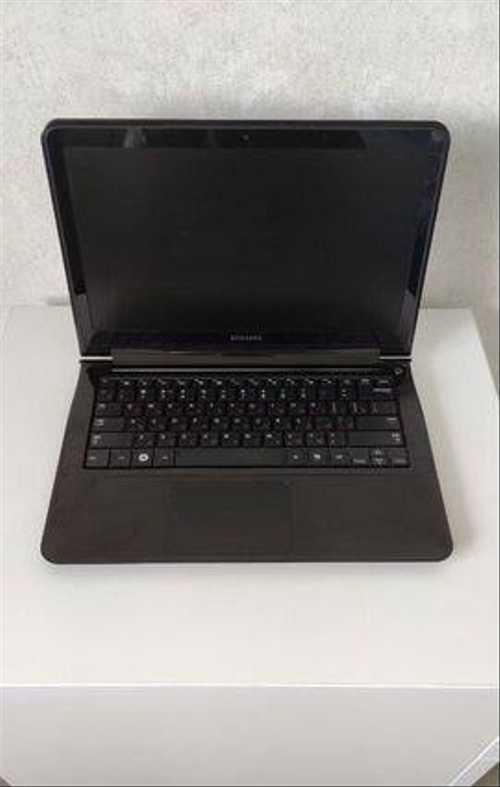 Ноутбук Samsung NP900X3A 13", i7, 8 Gb, 256 SDD