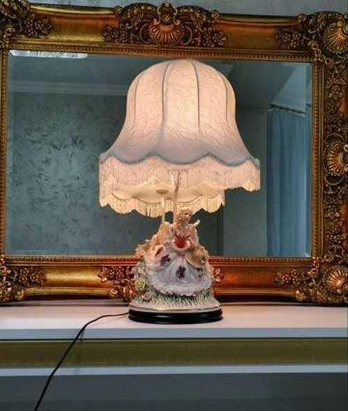 Лампа настольная фарфоровая