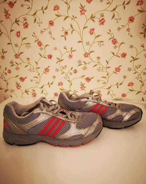 Кроссовки Adidas 34р