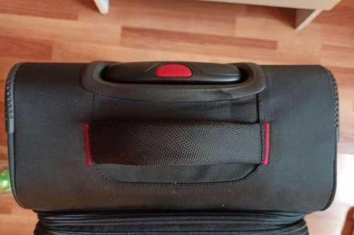 Чемодан American tourister