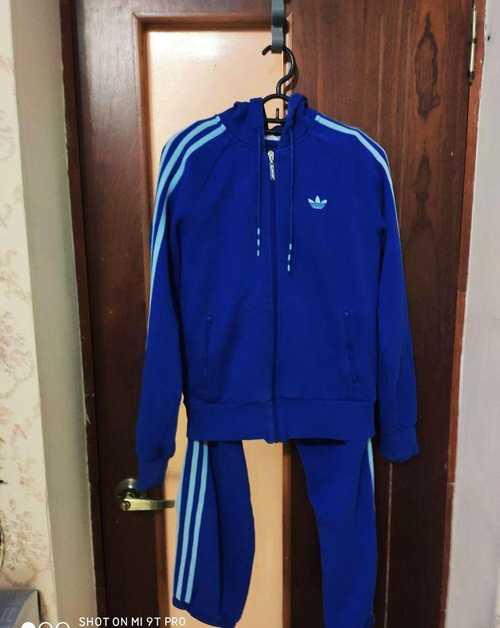 Спортивный костюм Adidas