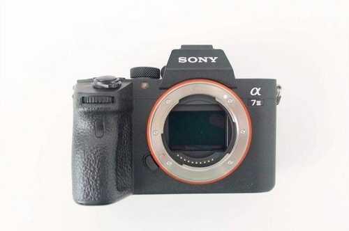 Фотоаппарат Sony Alpha A7 Mark III